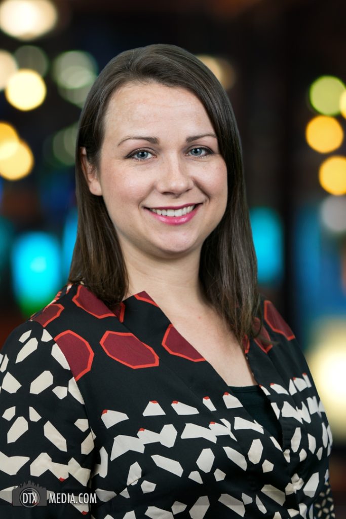 Dallas Green Screen Headshot Photographer - DevRight Media